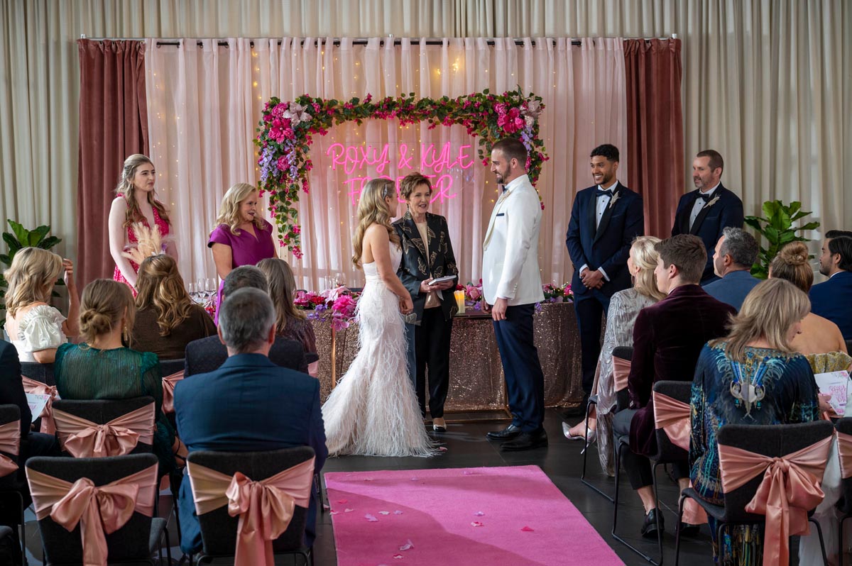 Kyle and Roxy’s Wedding Gallery – A Neighbours Photo Special - DailyNewsBBC